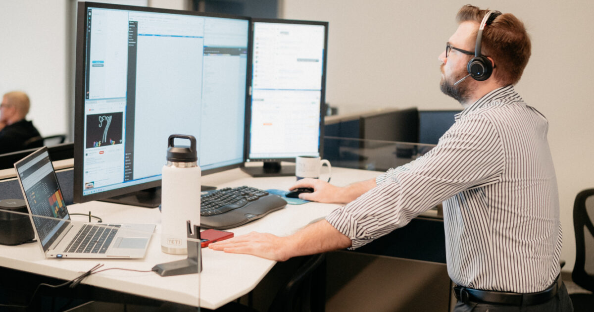 JMARK | 7 Ways IT Helps You to Compete (and Win) in Business